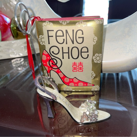 Accents | Feng Shoe Book With Mini Shoe Card Holder Excellent Condition ...